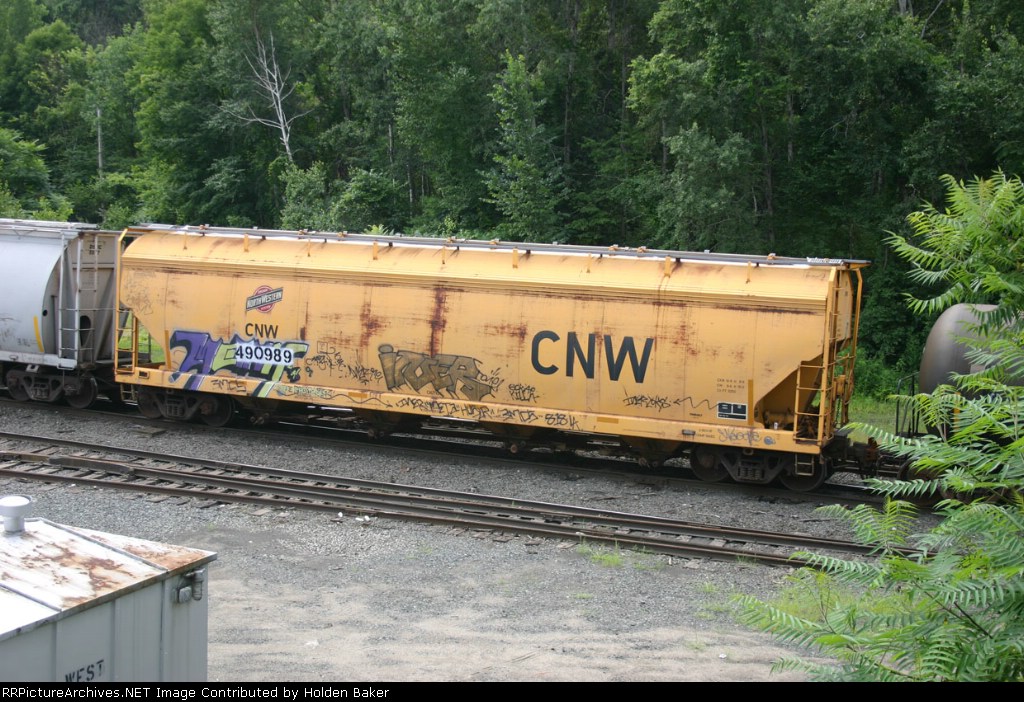 CNW 490989
